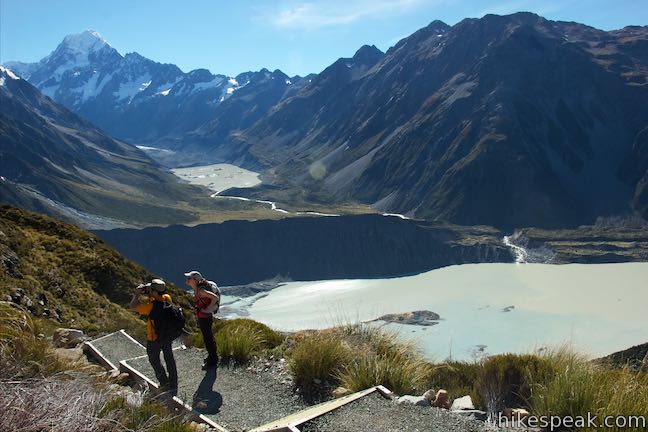 Sealy Tarns | New Zealand | Hikespeak.com