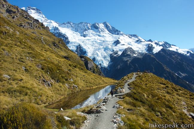 Sealy Tarns | New Zealand | Hikespeak.com