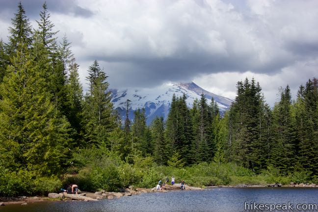 Mirror Lake Trail in Mount Hood National Forest