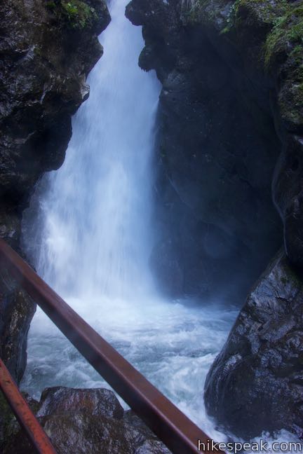 Hamilton Mountain Loop in Beacon Rock State Park